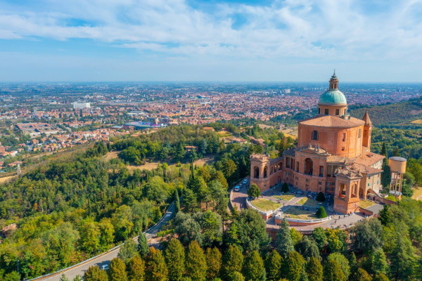 Autotour Sur la route : Bologne, Parme et Modène (Italie)