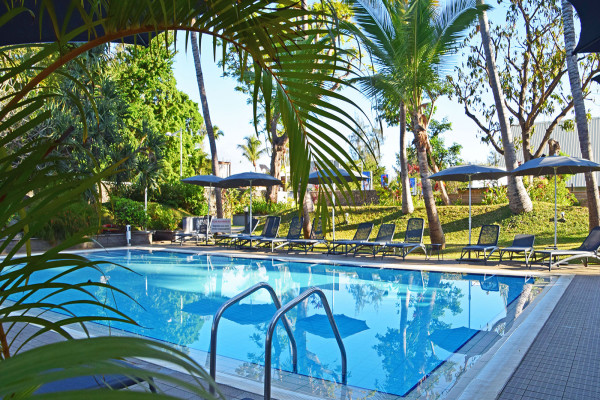 Hôtel Exsel Alamanda - Location de voiture incluse Saint Gilles les ...